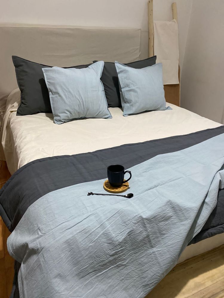 CUBRE CAMA 2,2 X 2,4 TUSOR COLOR CRUDO