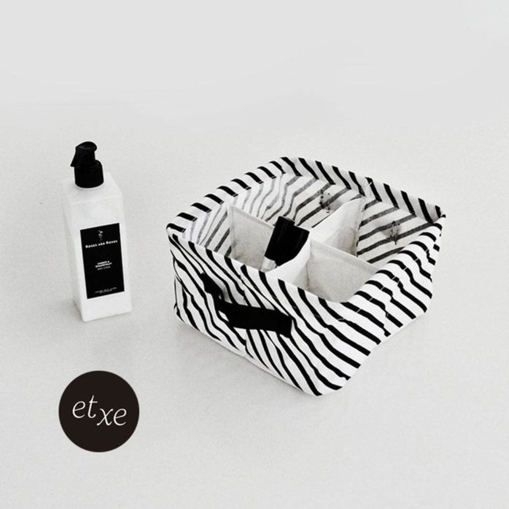 Canasta con Cuatro Divisiones