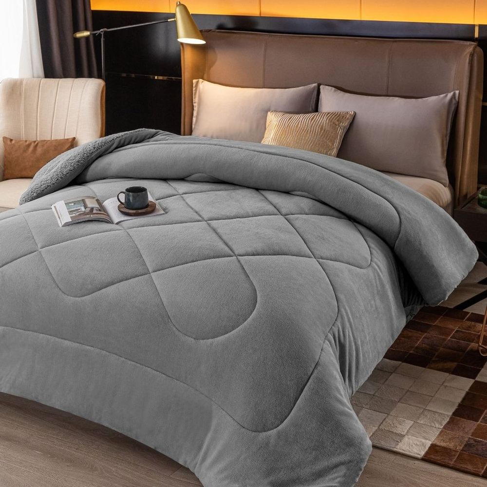 Edredon Flannel Corderito Color Confort - Gris Oscuro - 2 1/2 Queen Size